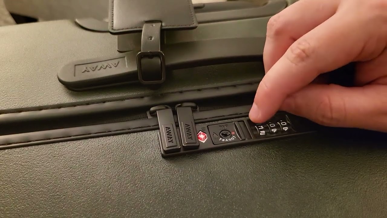 How To Lock Away Luggage - 10 Securely Sealed